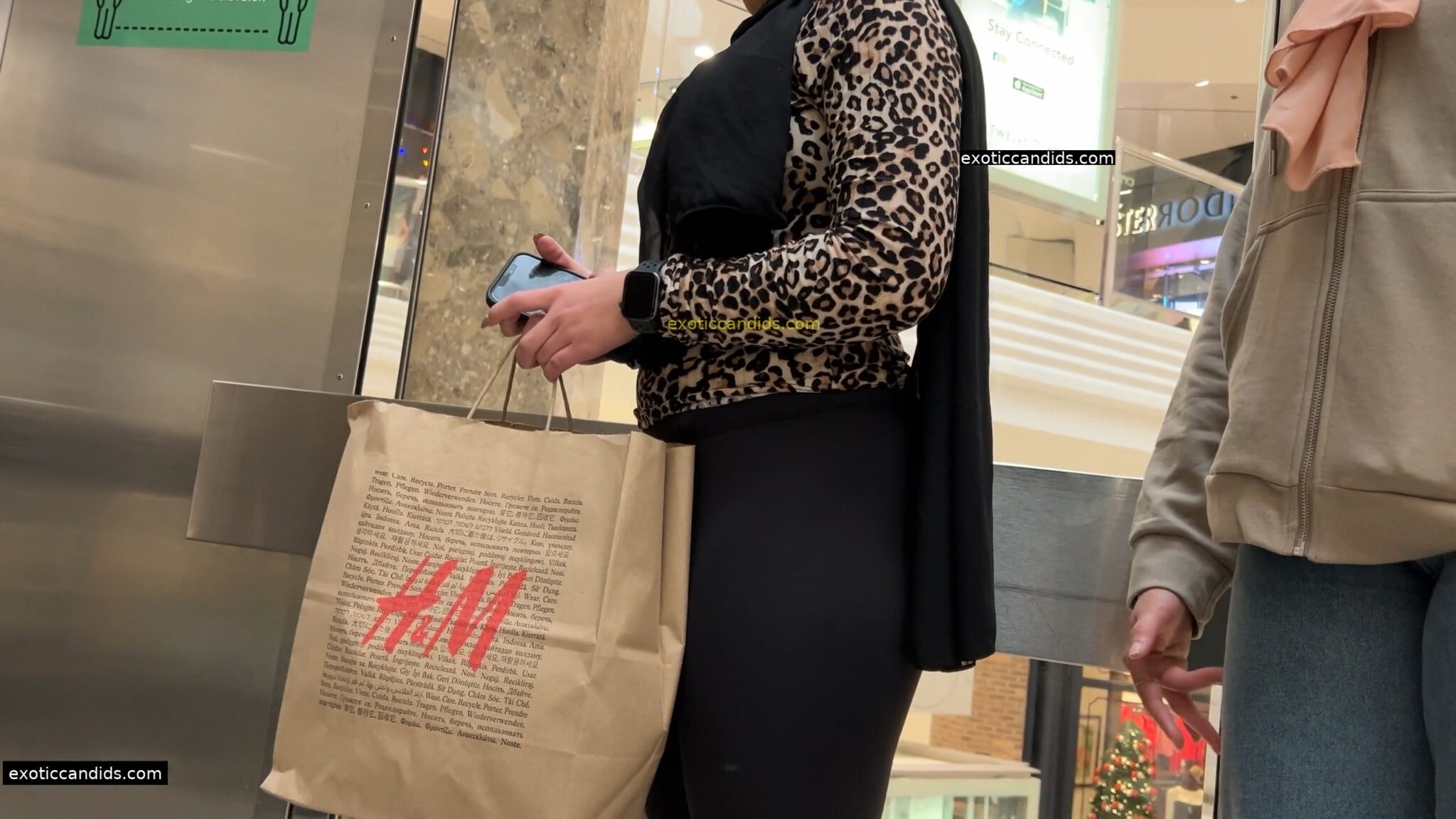 Exotic Candids Hijabis Arabic Mideastern Candids